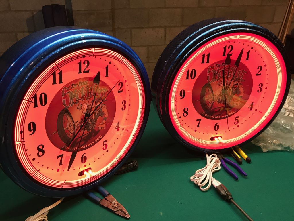 20 inch Round Neon Clock | Welcome to Jamboozie Customs